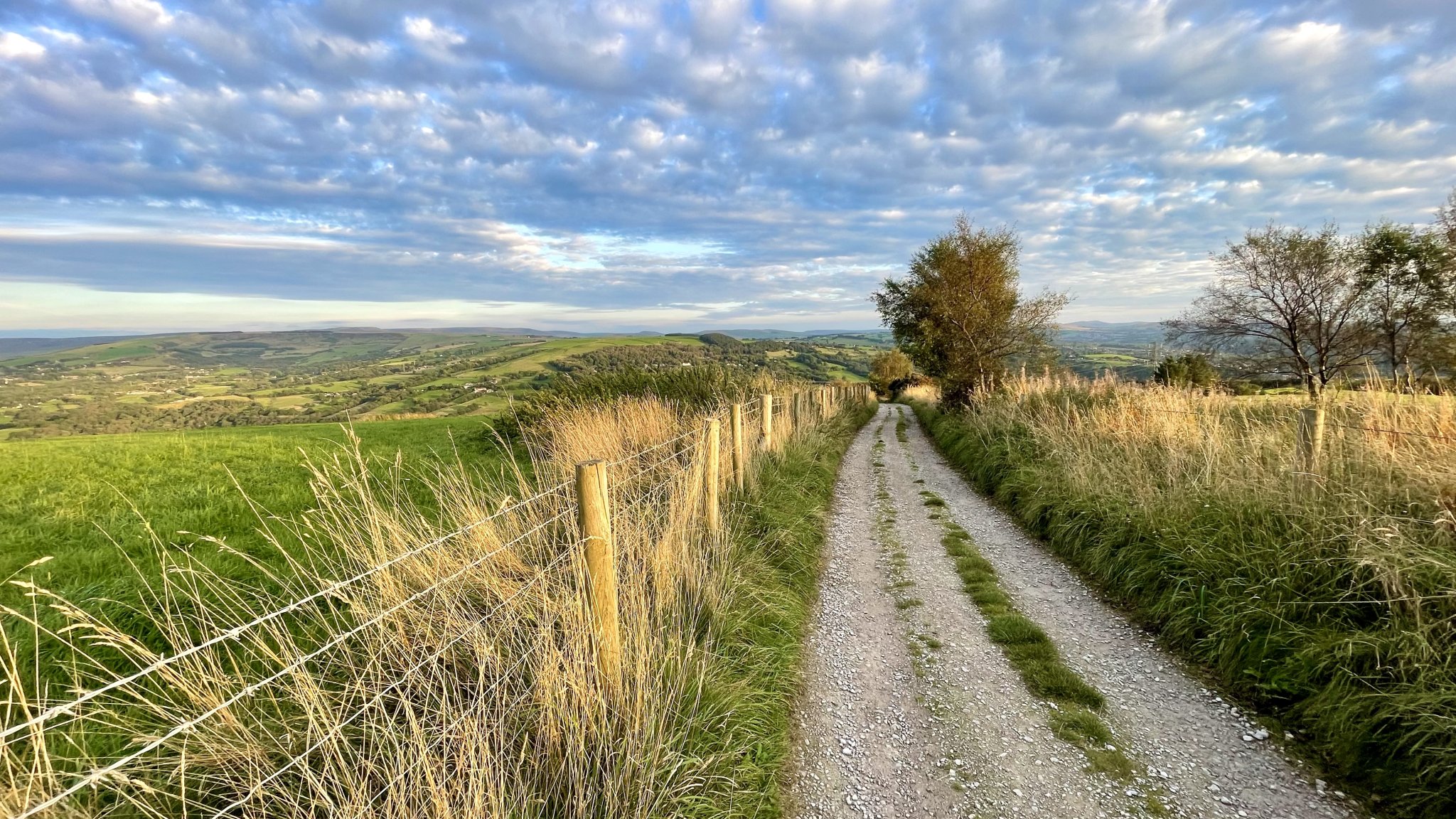 Above and Below Werneth Low cycle route guide • Peaks & Puddles • Peak ...