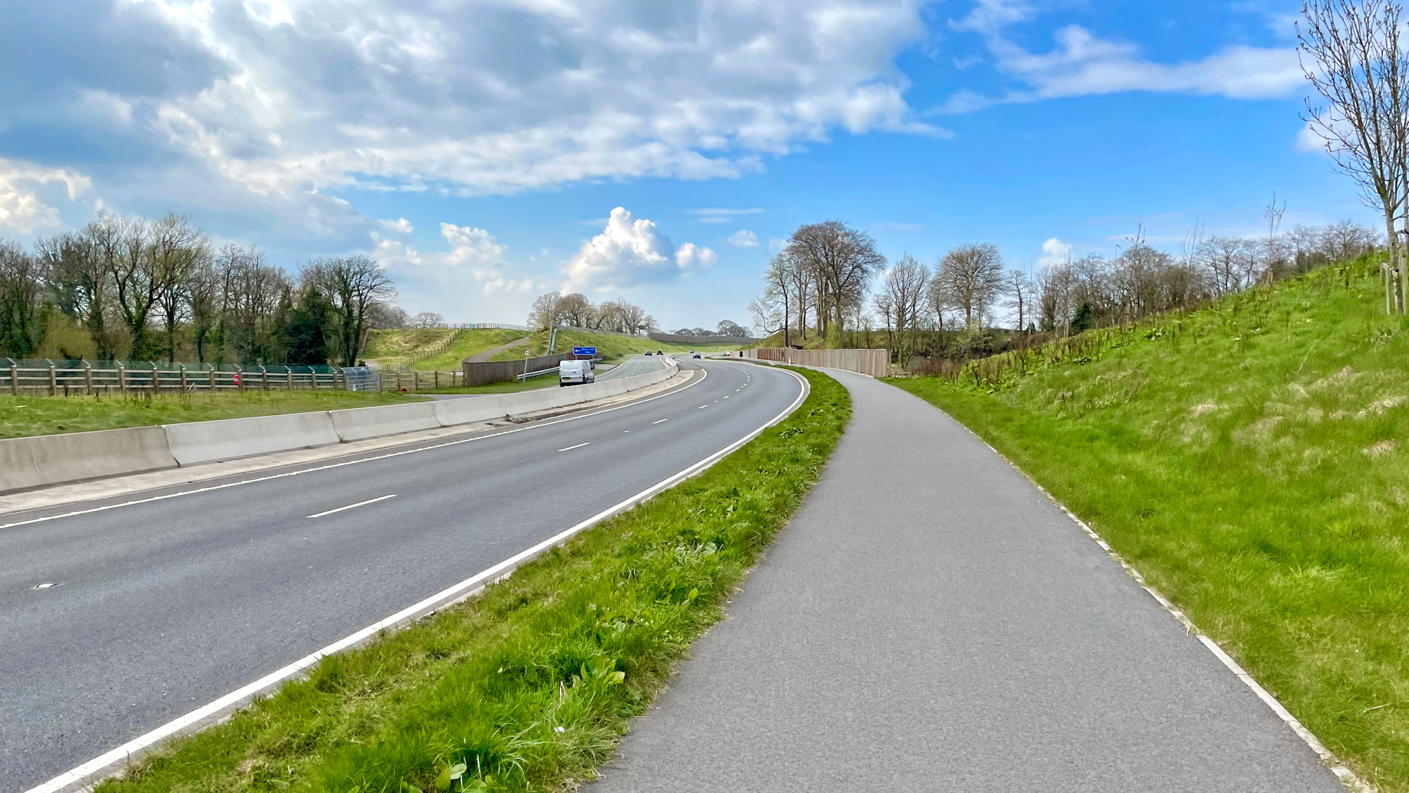 A555 Hazel Grove to Manchester Airport cycle route guide • Peaks ...